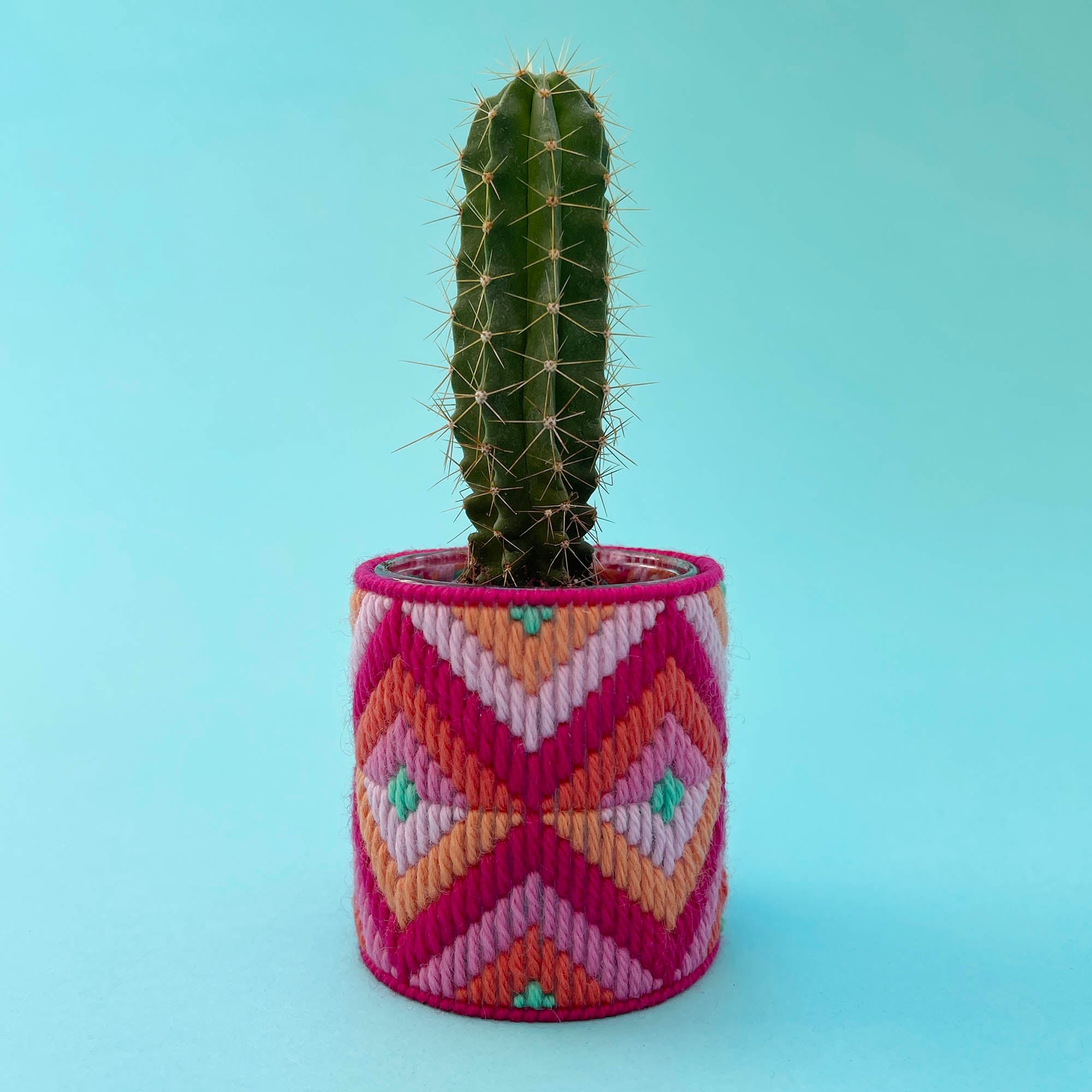 Diamond Mini Cup Digital Pattern – Hello Bargello