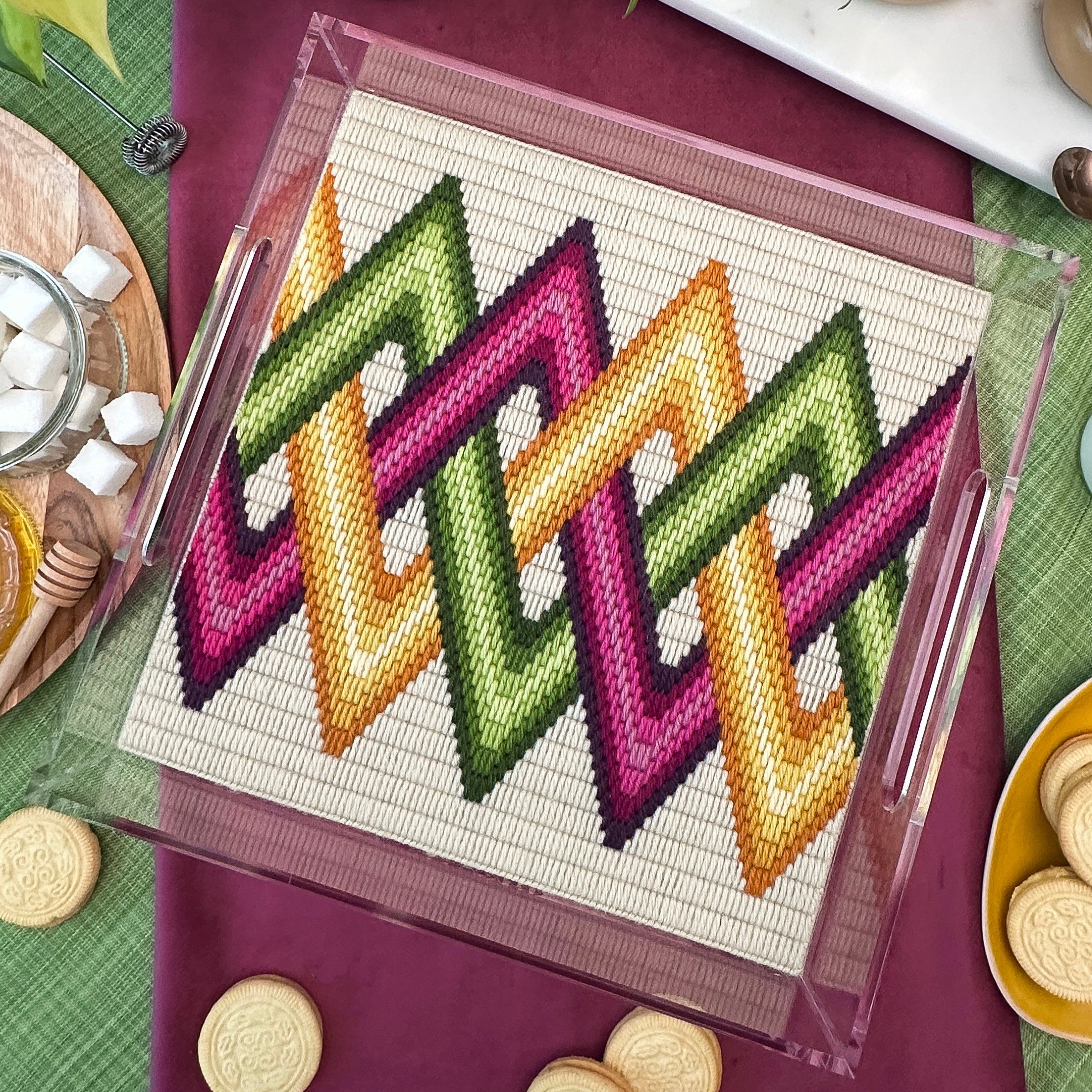 Interlock Bargello Acrylic Tray – Hello Bargello