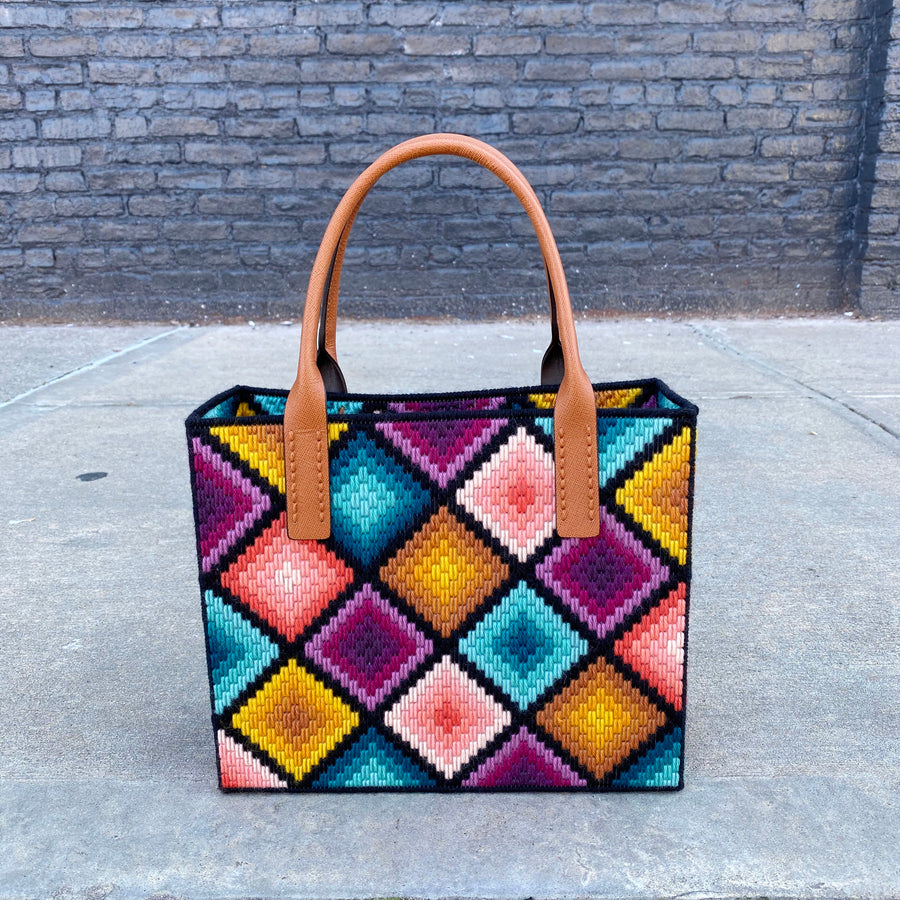 Big Love Bag Digital Pattern – Hello Bargello