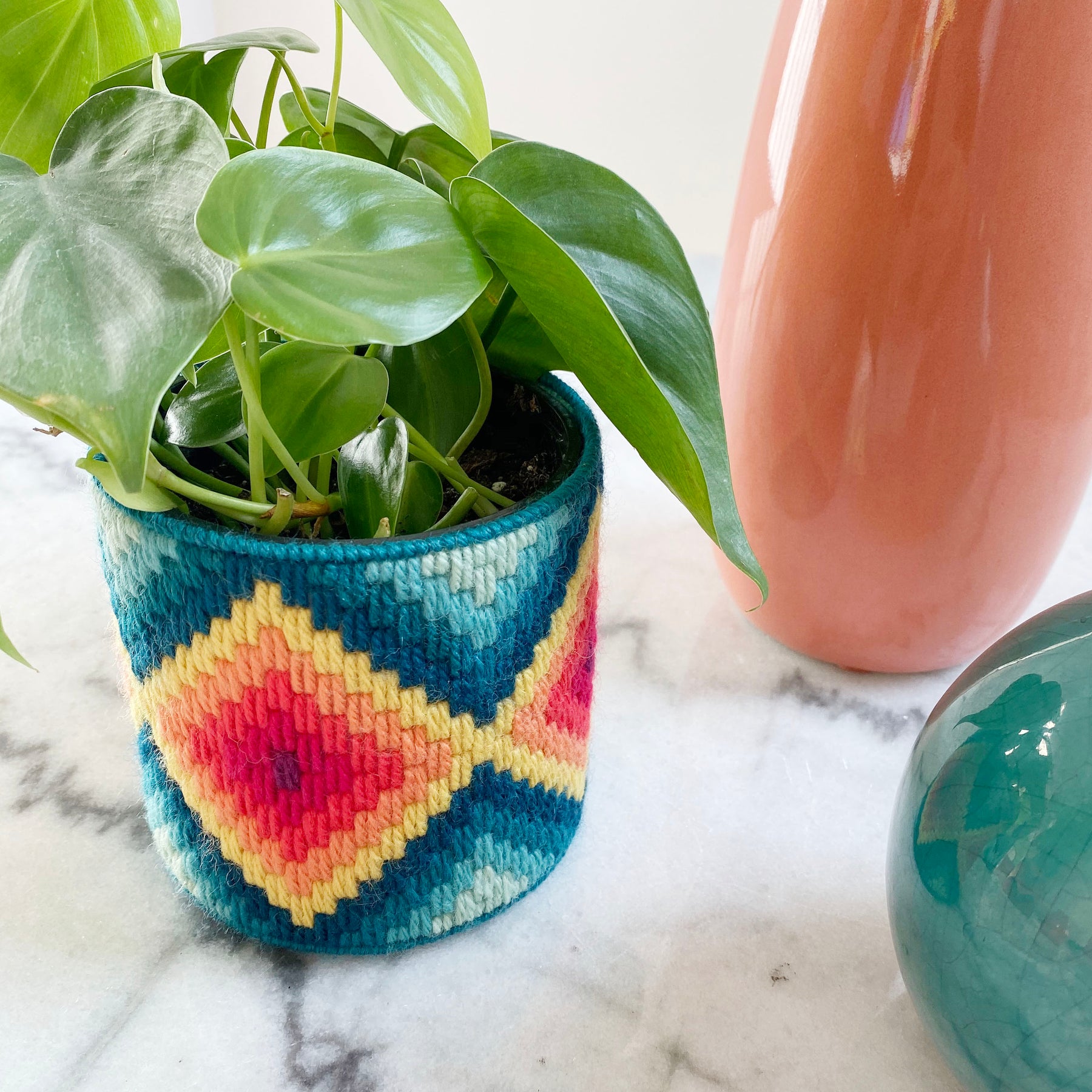 Go Your Own Way Planter Digital Pattern – Hello Bargello